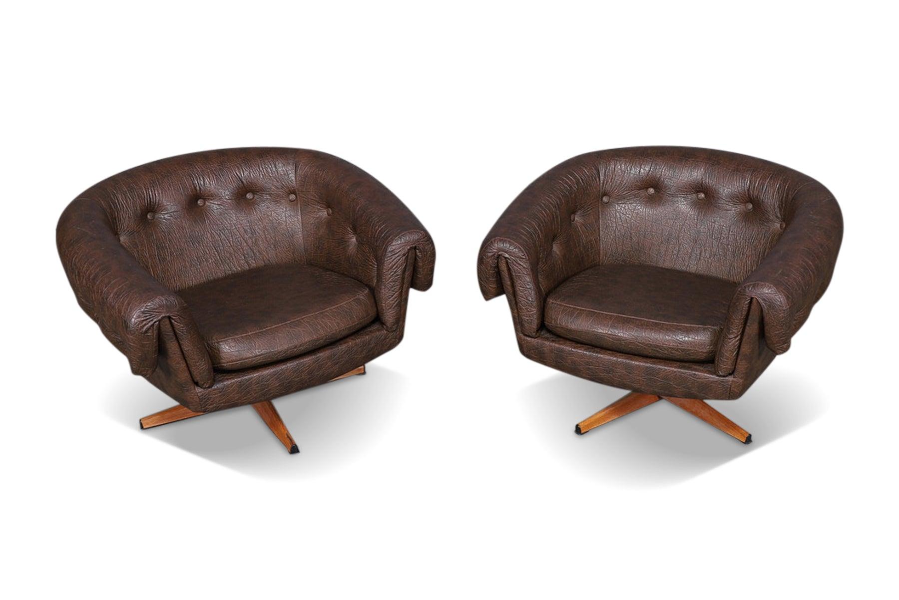 Pair of 1960s Swedish Swivel Chairs in Teak For Sale at 1stDibs
