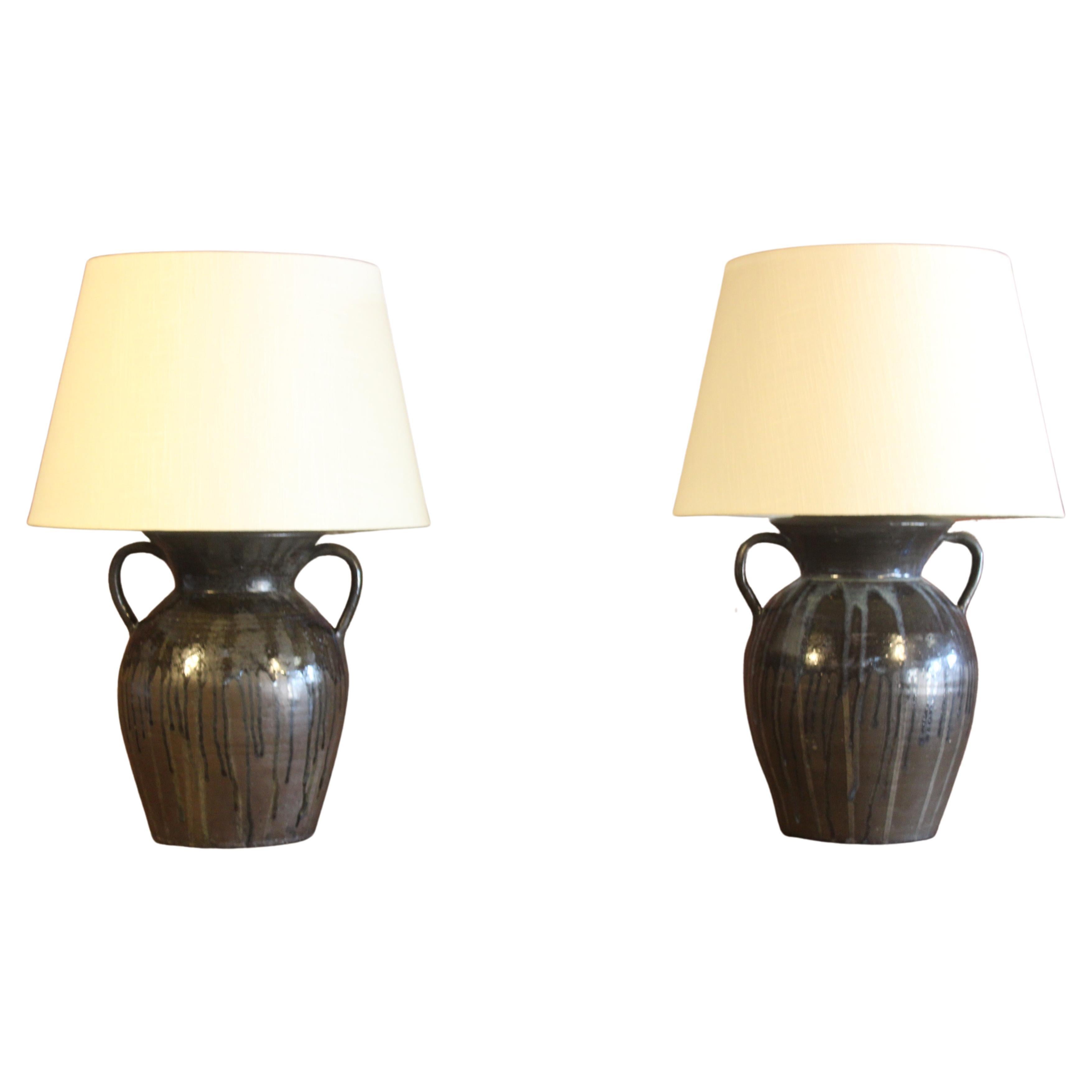 Pair of elegant ceramic vases with telescopic lamp application For Sale ...