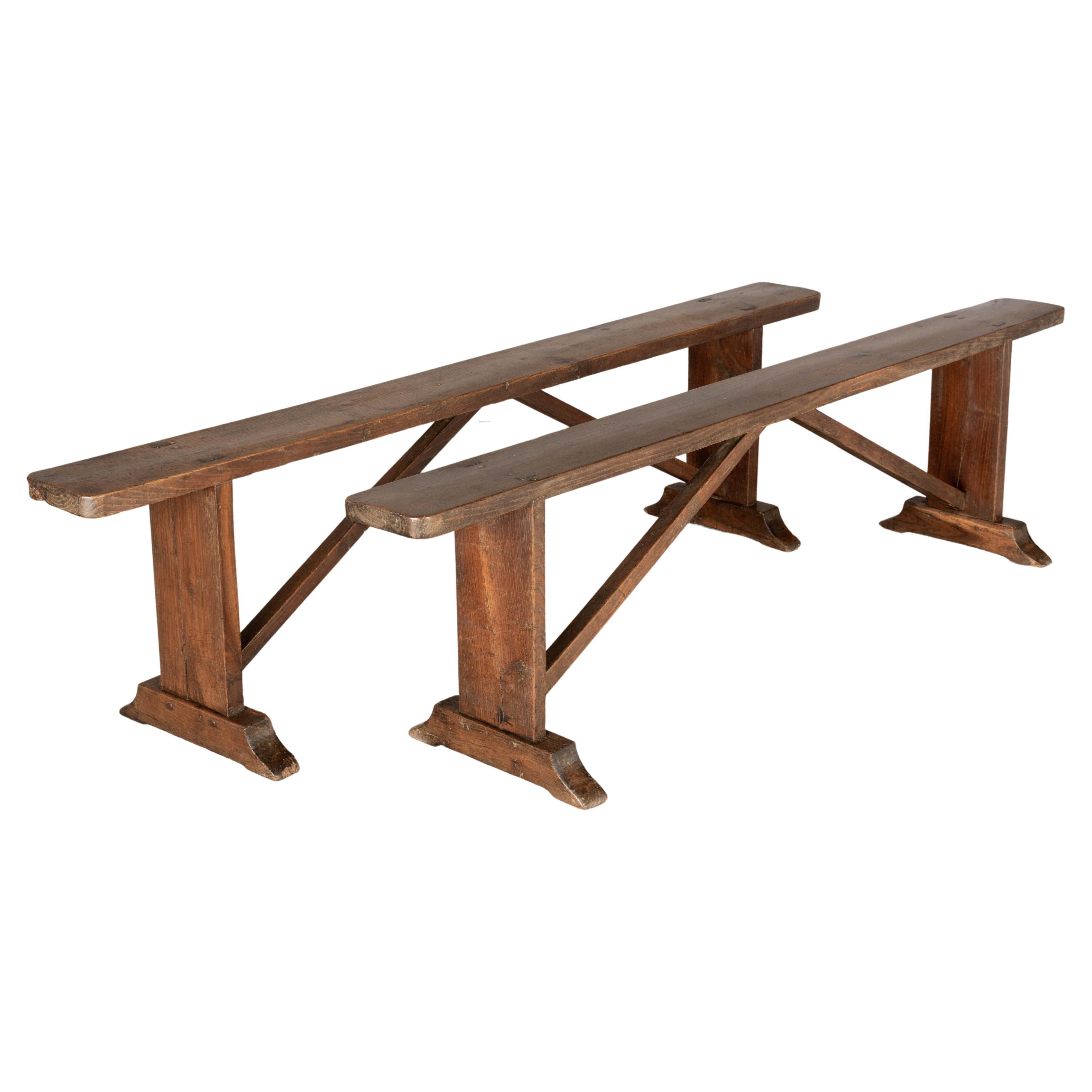 English 1900s Turn of the Century Oak Bench with Splaying Column-Shaped ...