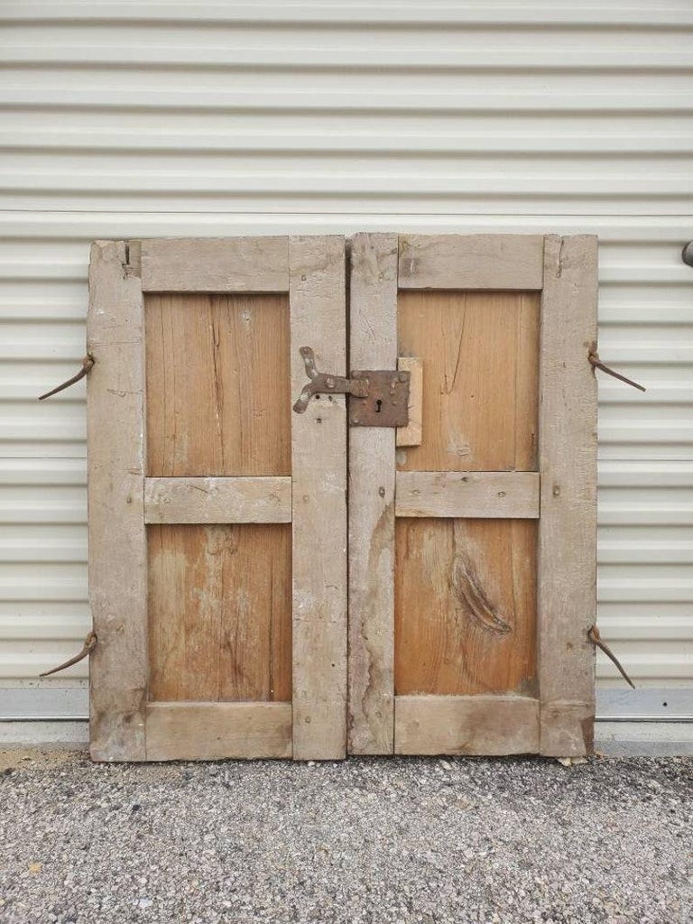Pair of 19th Century Mexican Mesquite and Pine Windows For Sale at 1stDibs