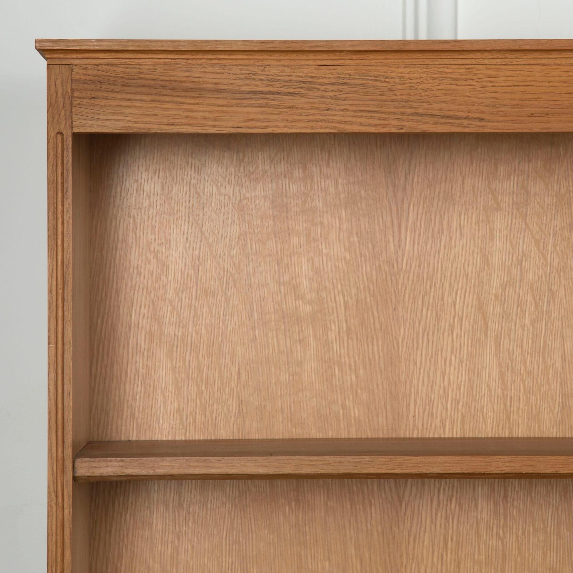 Pair of 20th Century Cotswold Oak Bookcases For Sale at 1stDibs