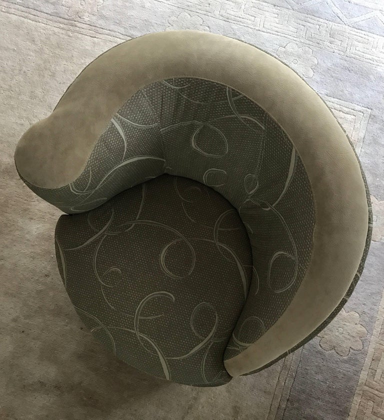 Pair of 20th Century Nautilus Chairs For Sale at 1stDibs