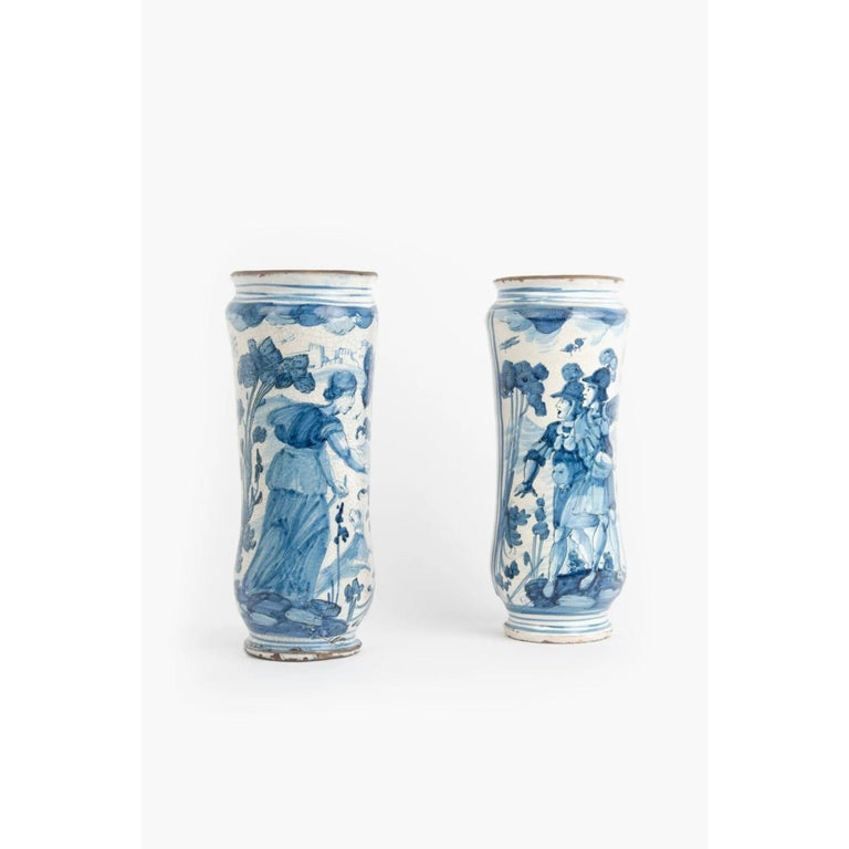 Pair of Abruzzo Maiolica Albarelli, 17th Century For Sale at 1stDibs
