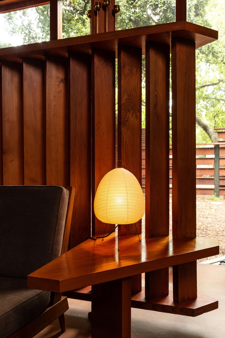 Pair of Akari Model 1A Light Sculptures by Isamu Noguchi at 1stDibs