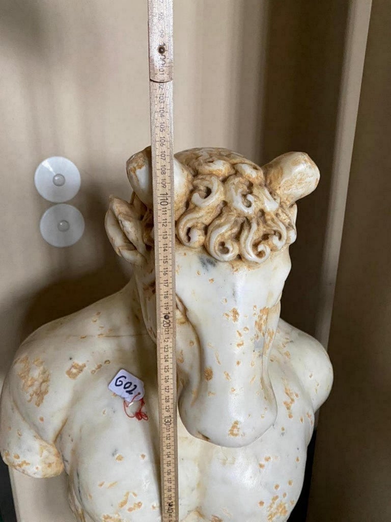 Pair of Amazing Italians Sculptures "Minotauro" 17th Century Carrara ...