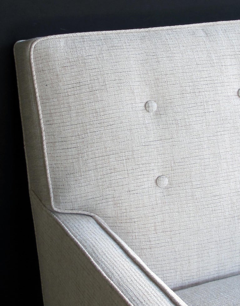 Pair of American Modernist 1950s Club Chairs in the Style of Robsjohn ...