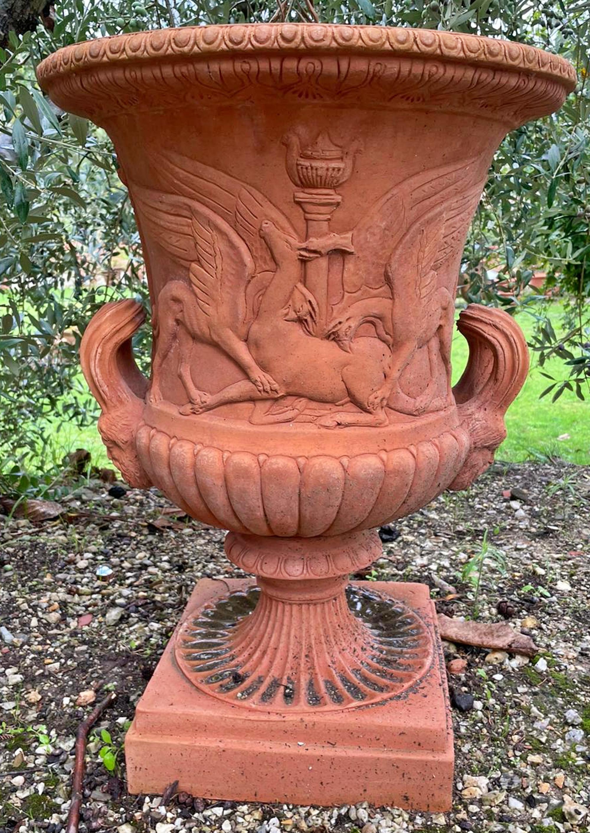 PAIR of Ancient Roman Vase " Fight of The Dragon " end 20th Century H ...