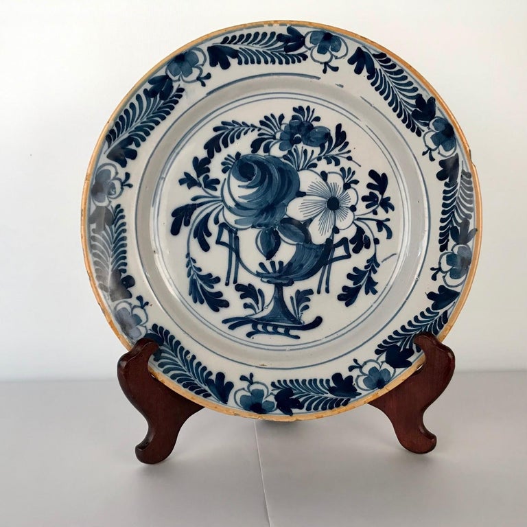 Pair of Antique Dutch Delft Chargers For Sale at 1stDibs