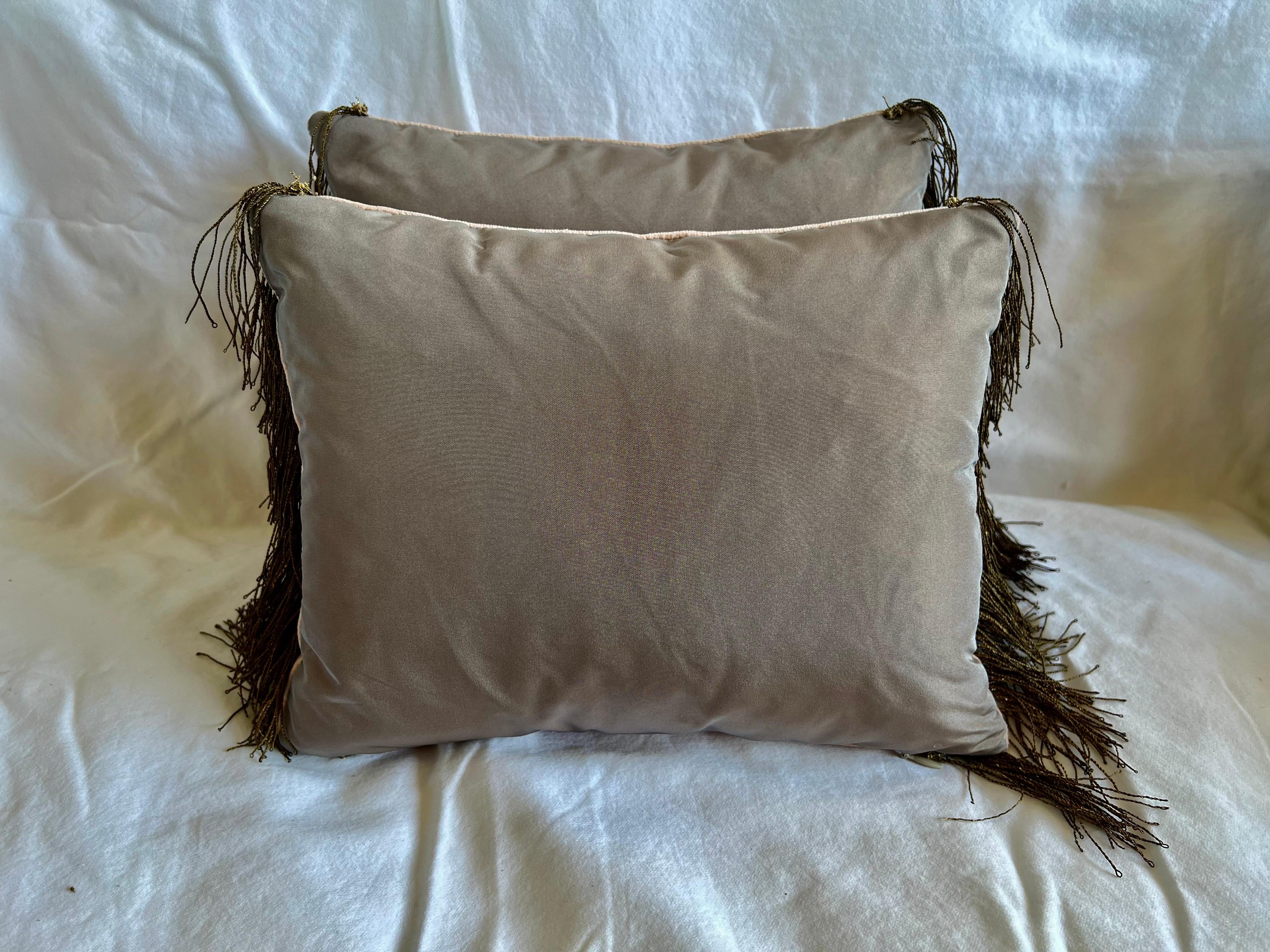 Pair of Appliqué Pink Velvet Pillows For Sale at 1stDibs