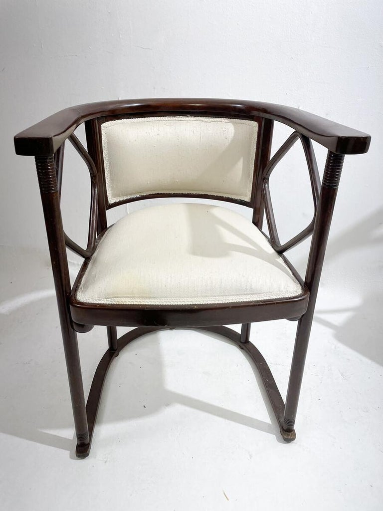 Paire de fauteuils de Josef Hoffmann, Cabaret Fledermaus, Hongrie ...