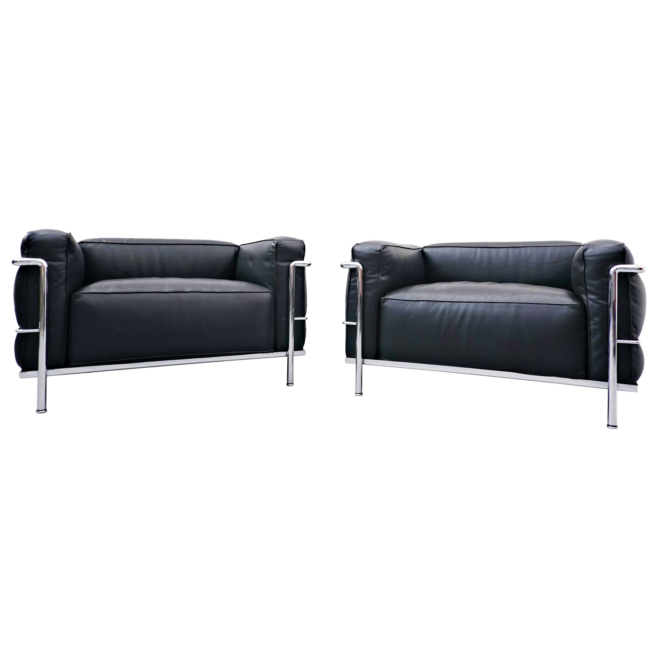 Early Pair of Le Corbusier LC3 "Grand Confort" Chairs by Cassina at 1stDibs