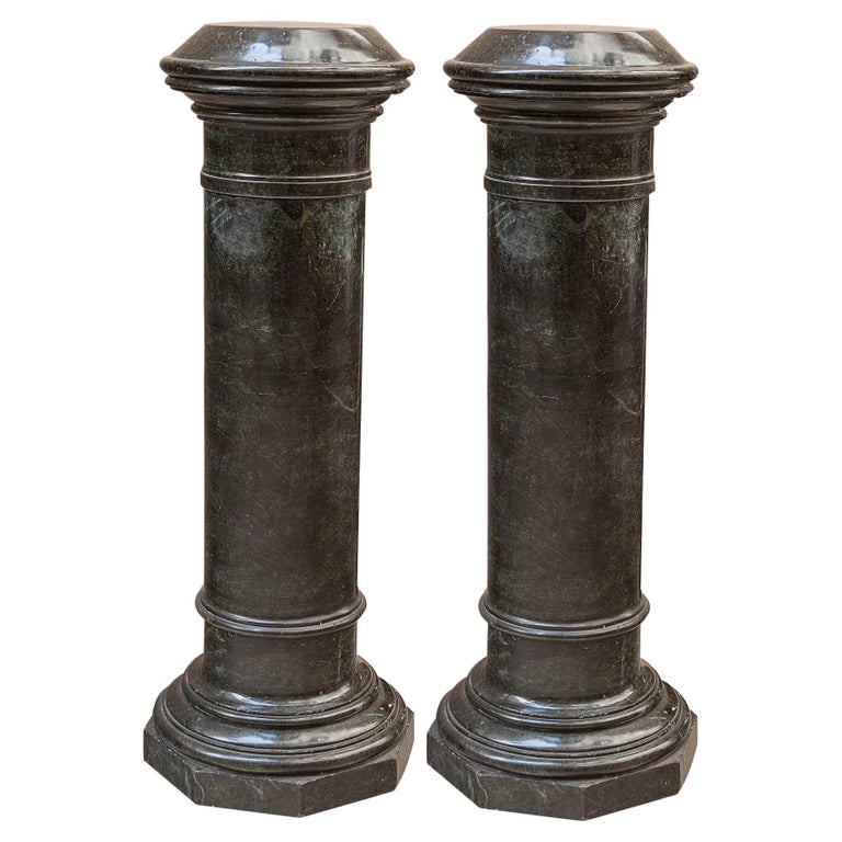 Pair of Art Deco Columns in marble, 1930, French For Sale at 1stDibs