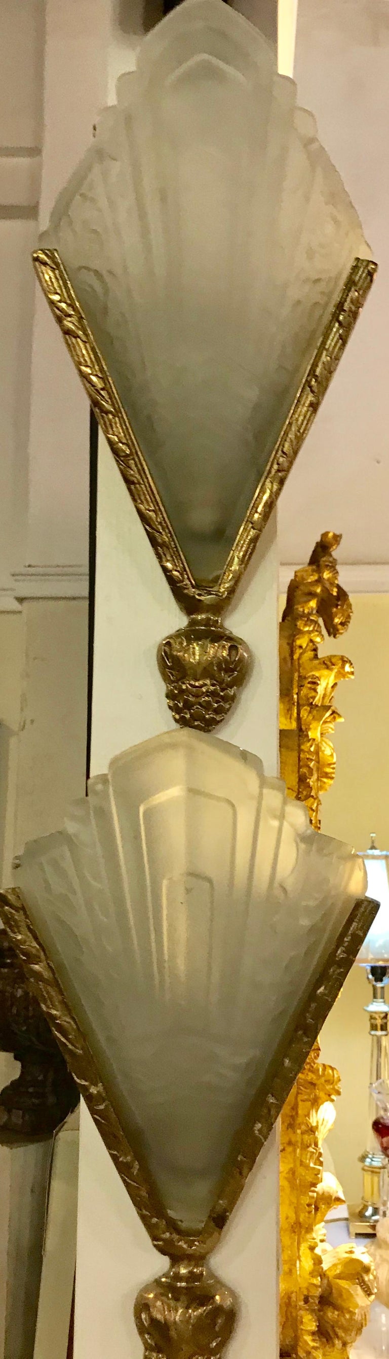 Pair of Art Deco Lalique Style Frosted Glass Single Light Wall Sconces ...