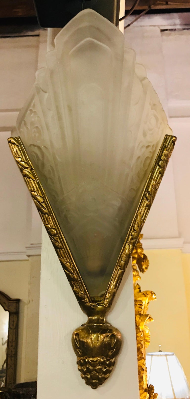 Pair of Art Deco Lalique Style Frosted Glass Single Light Wall Sconces ...