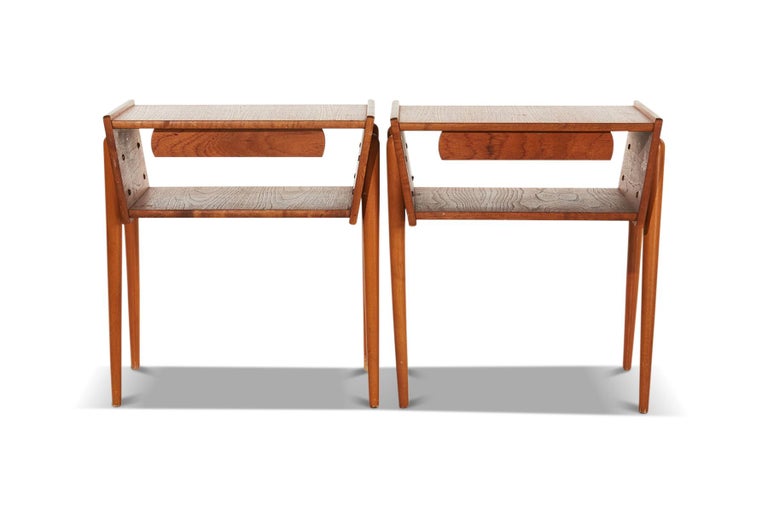 Pair of Atomic Teak Nightstands with Single Drawer For Sale at 1stDibs