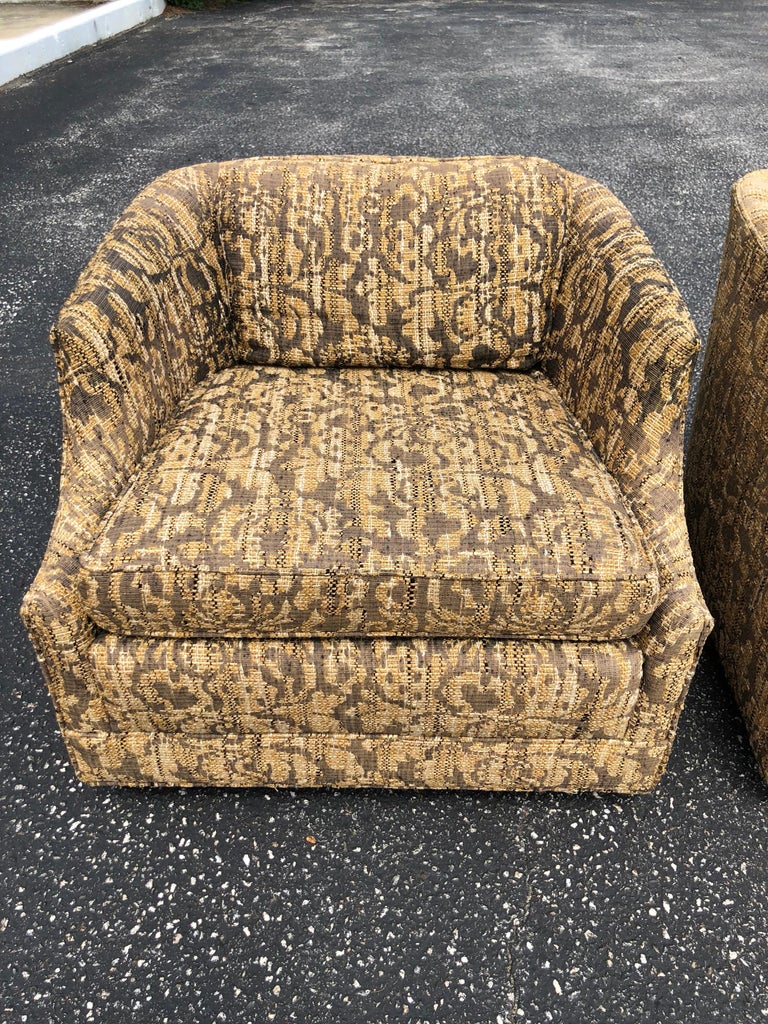 Pair of Bernhardt "Flair" Club Chairs at 1stDibs