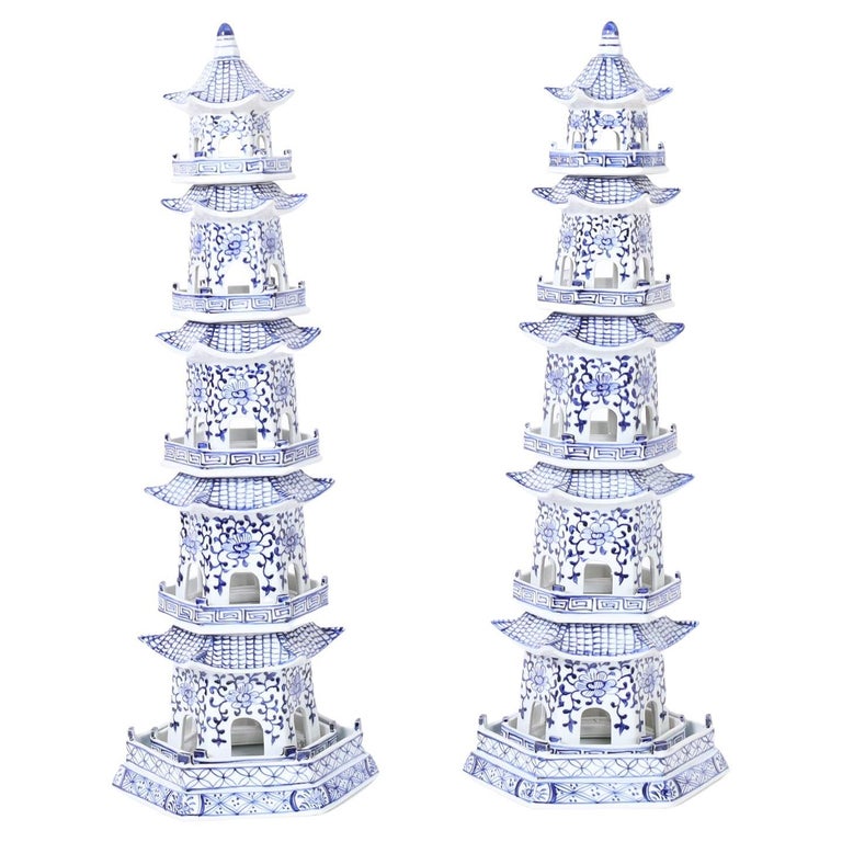 Pair of Blue and White Porcelain Pagoda Towers For Sale at 1stDibs