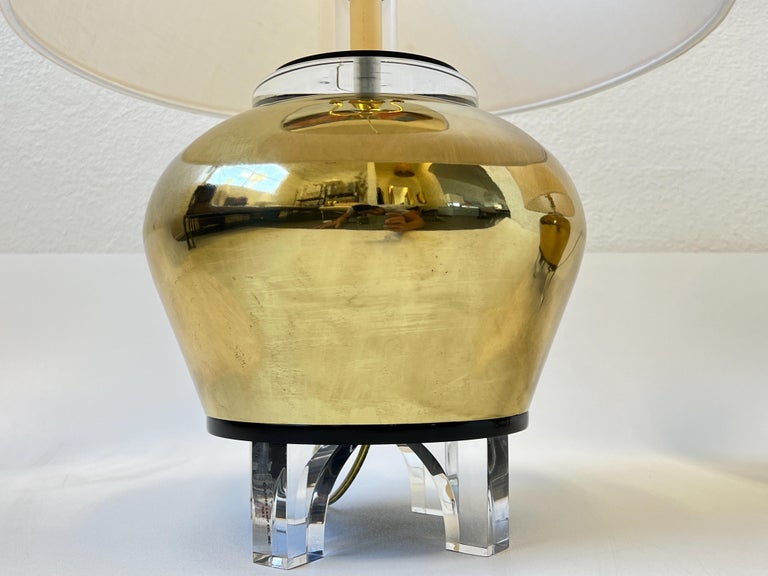 Pair of Brass and Lucite Table Lamps by Bauer Lamp Co For Sale at 1stDibs