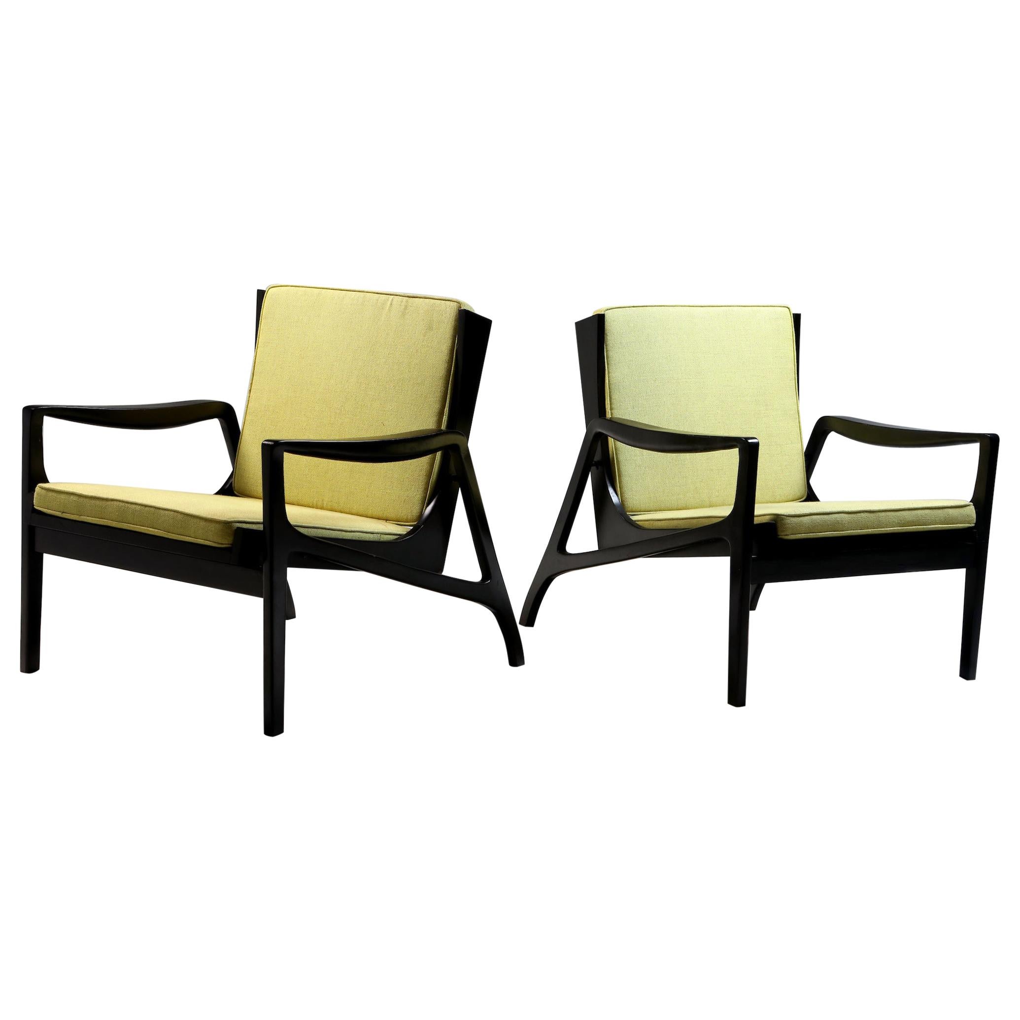 Pair of Mid-Century Modern Armchairs For Sale at 1stDibs