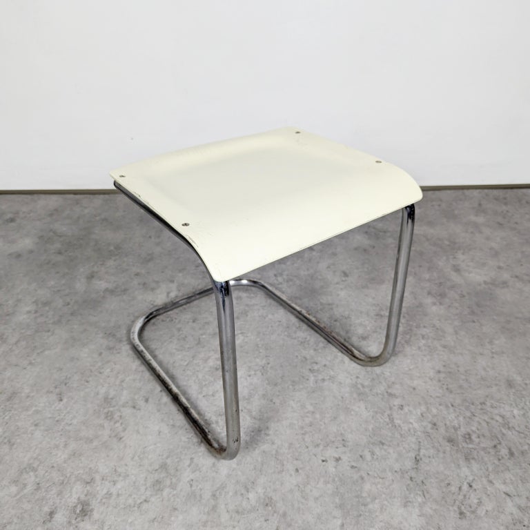 Pair of cantilever tubular steel Bauhaus stools by Mart Stam For Sale ...