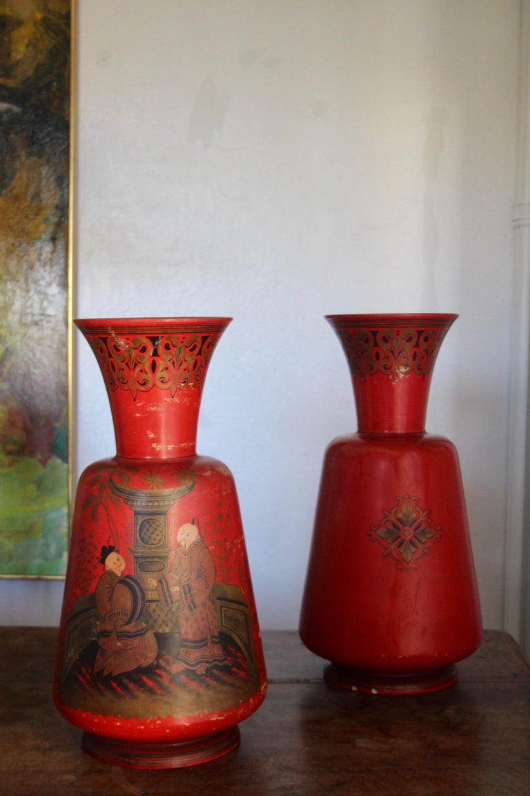 Pair of Ceramic Chinese Red Vase For Sale at 1stDibs