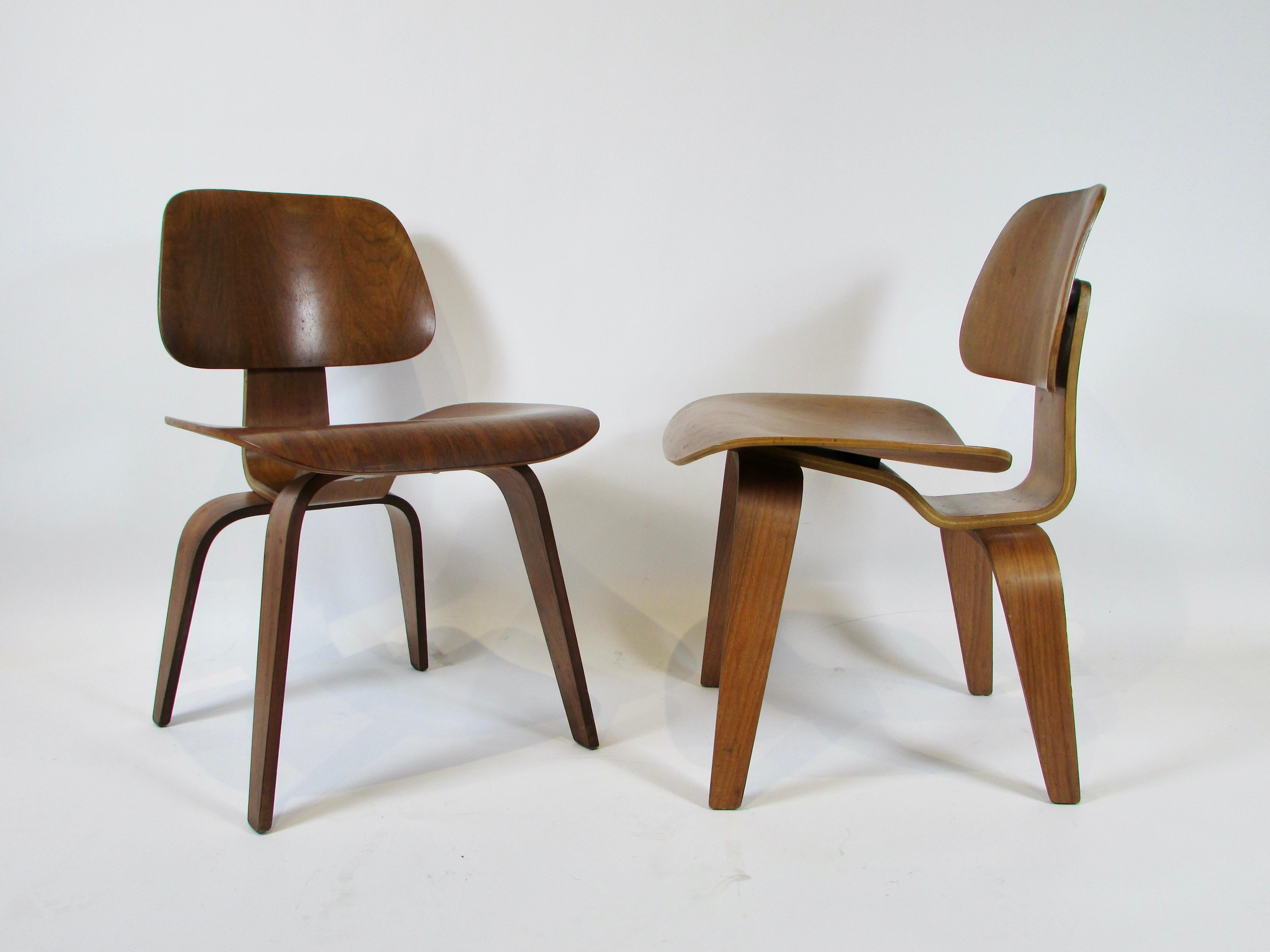 Pair of Charles and Ray Eames Herman Miller Walnut DCW chairs For Sale ...