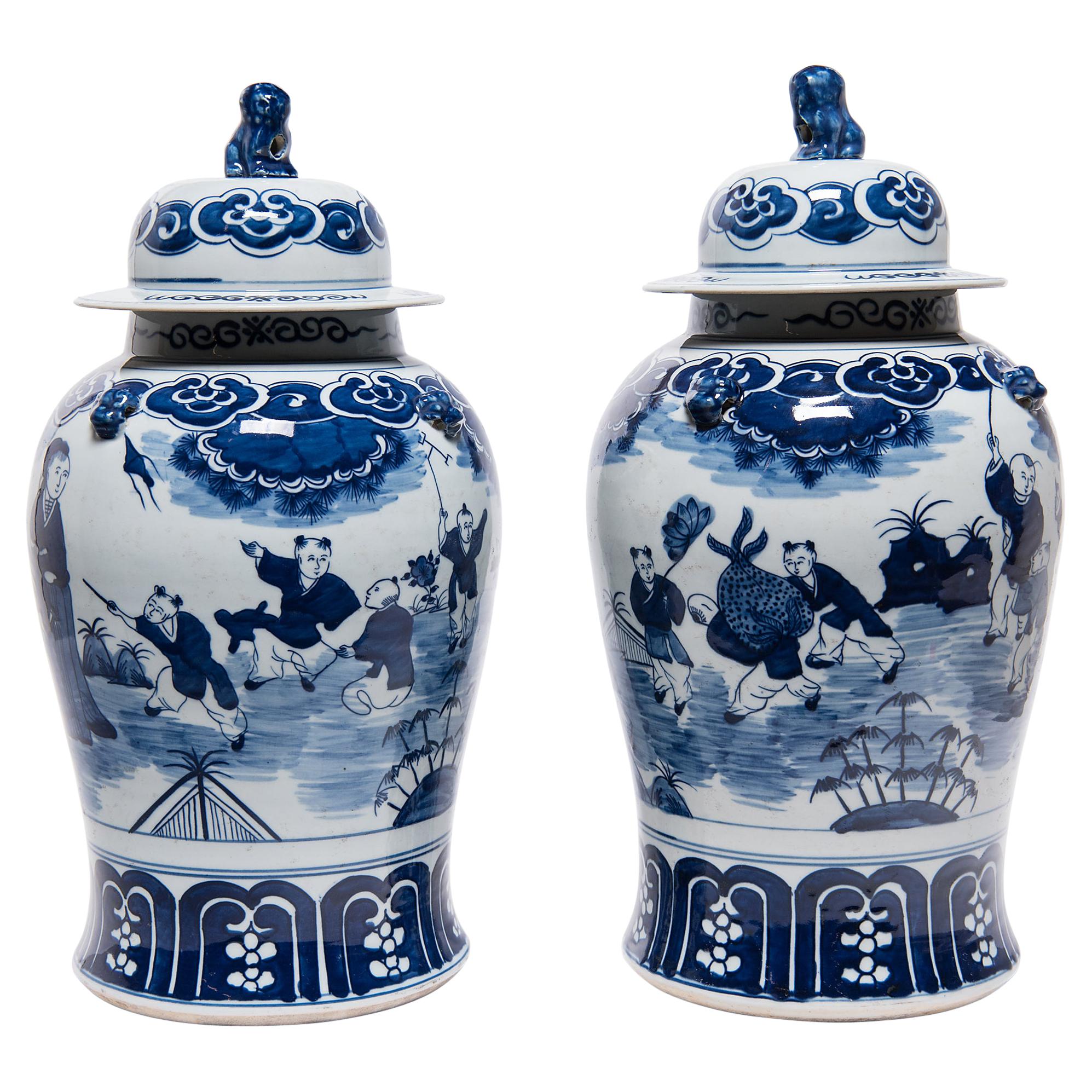 A Pair of Large Blue and White Baluster Jar and Covers For Sale at 1stDibs