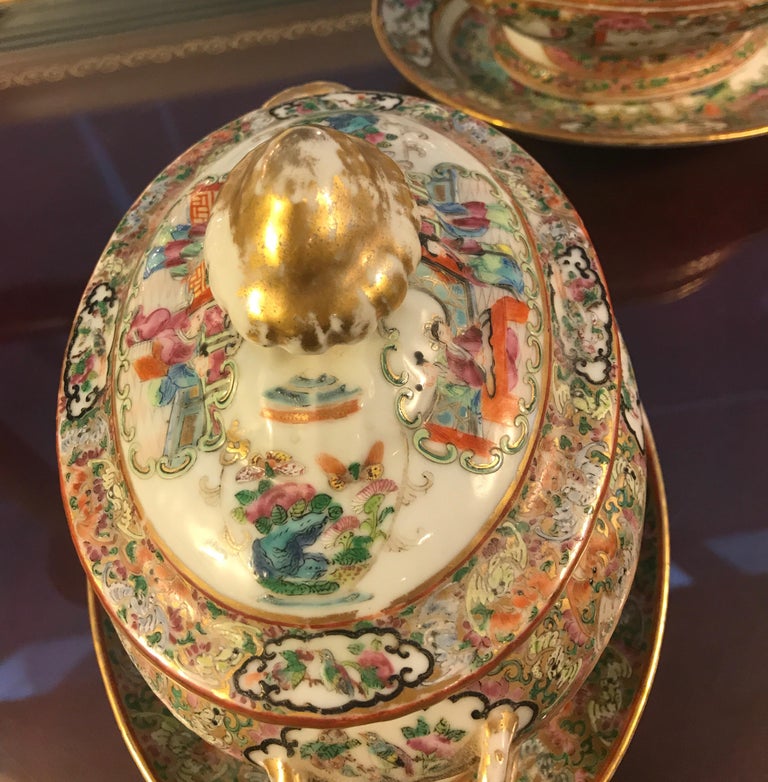 Pair of Chinese Export Covered Sauce Tureen with Underplates at 1stDibs