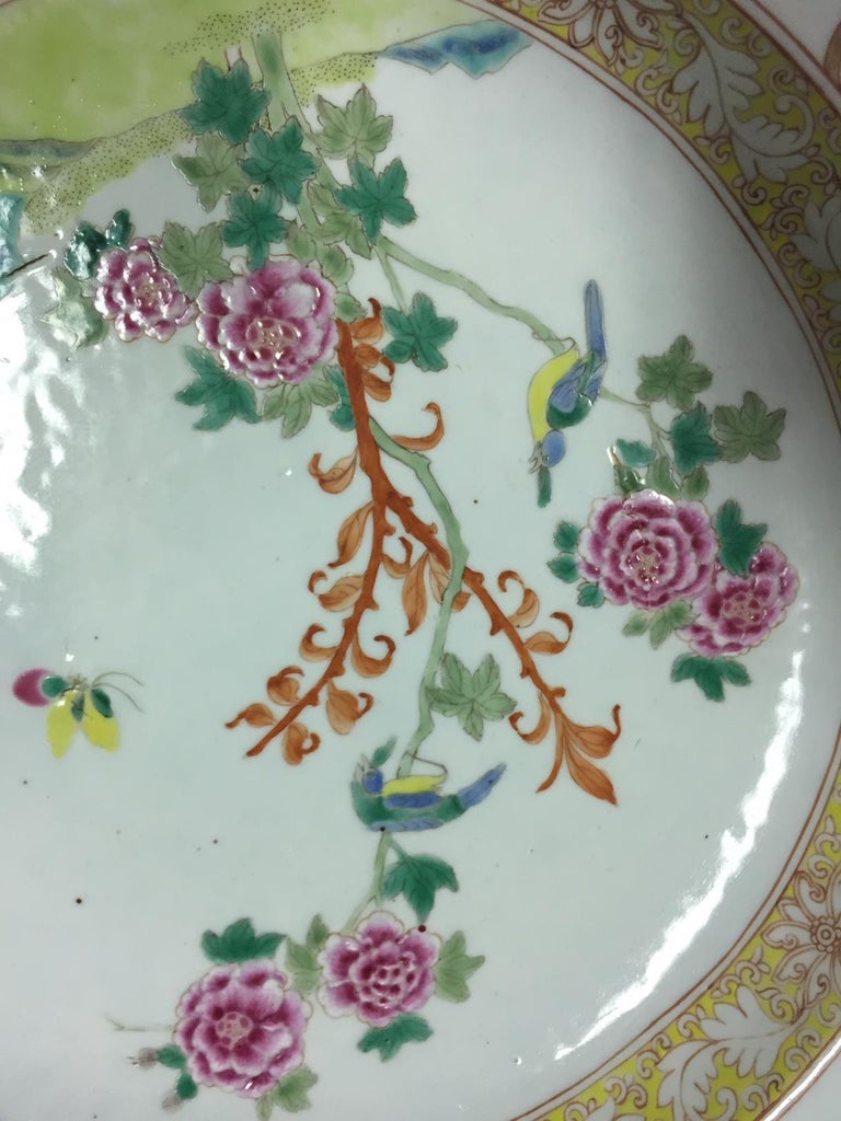 Pair of Chinese Export Porcelain Chargers, 18th Century For Sale at 1stDibs