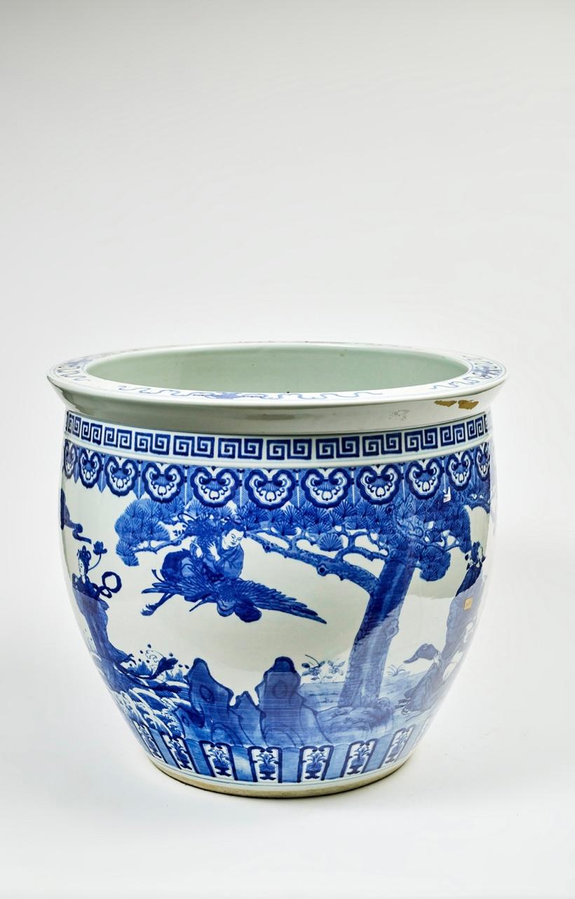 Pair of Chinese Porcelain Planters For Sale at 1stDibs