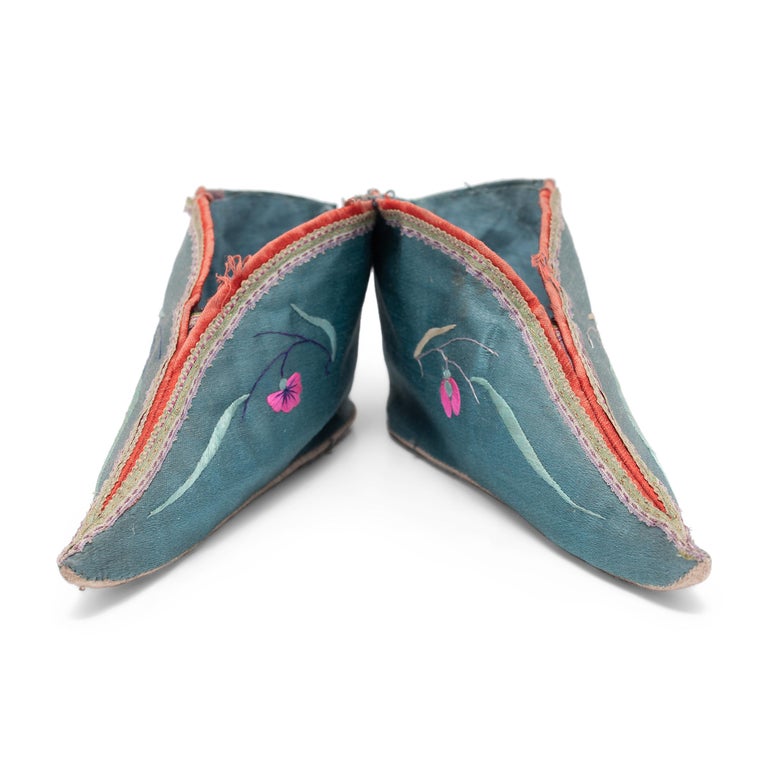 Pair of Chinese Silk Lotus Slippers, c. 1850 For Sale at 1stDibs