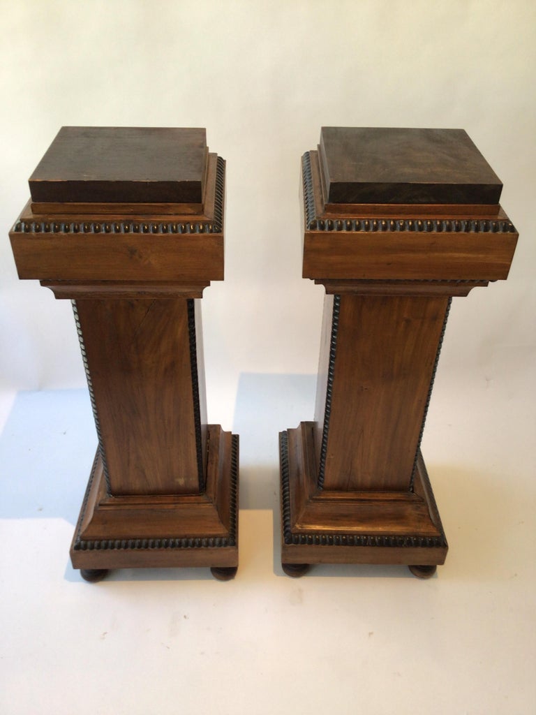 Pair of Classical Wood Pedestals For Sale at 1stDibs