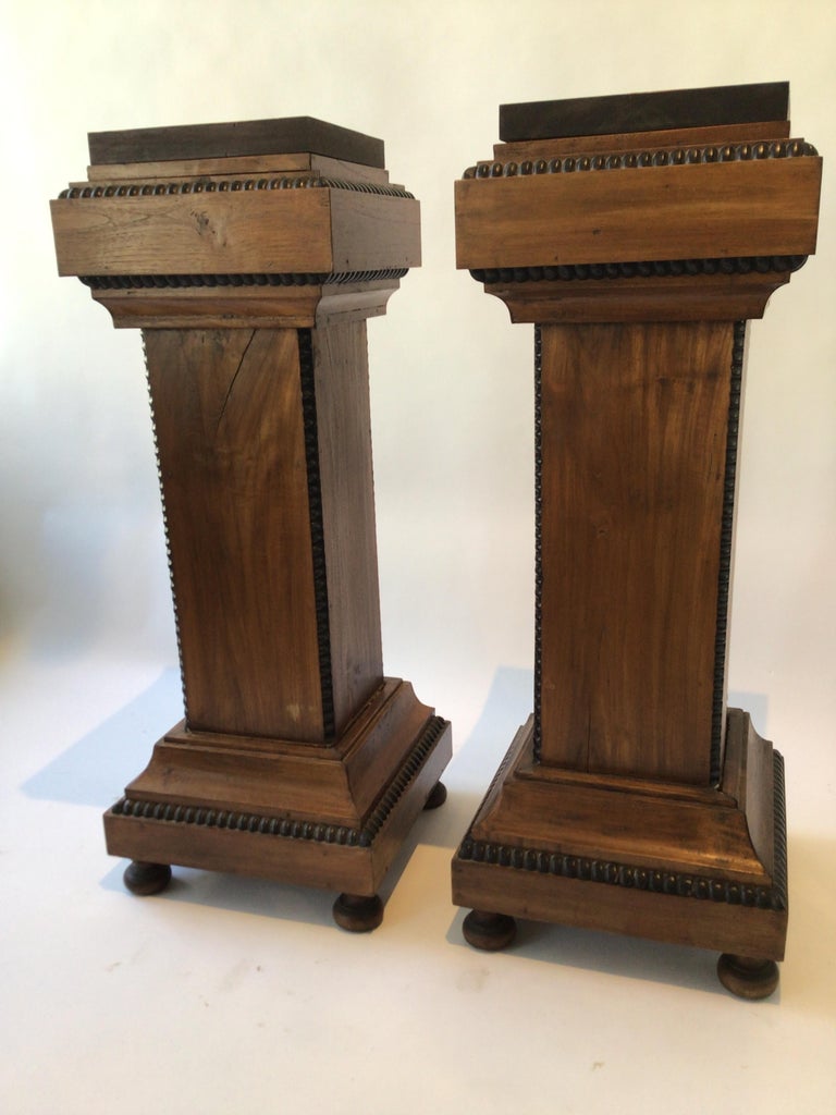 Pair of Classical Wood Pedestals For Sale at 1stDibs