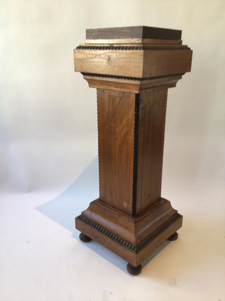 Pair of Classical Wood Pedestals For Sale at 1stDibs