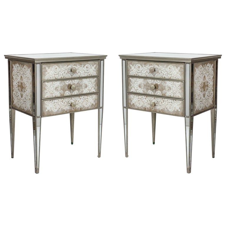 Pair of Commodes For Sale at 1stDibs