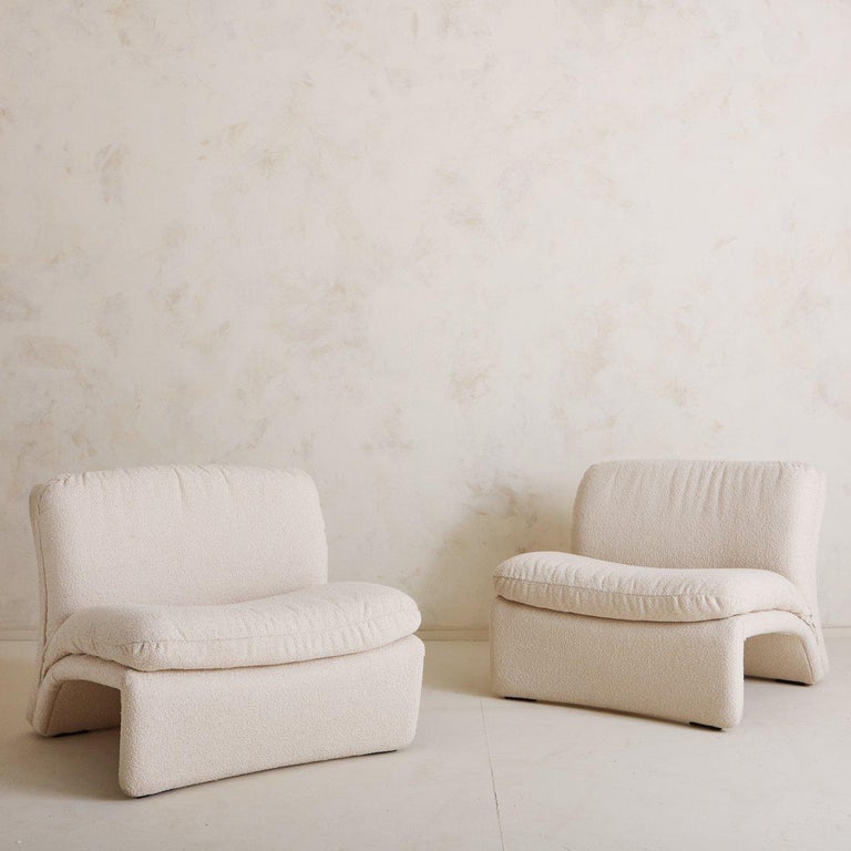 Pair of Curved Ivory Lounge Chairs, Italy 20th Century at 1stDibs