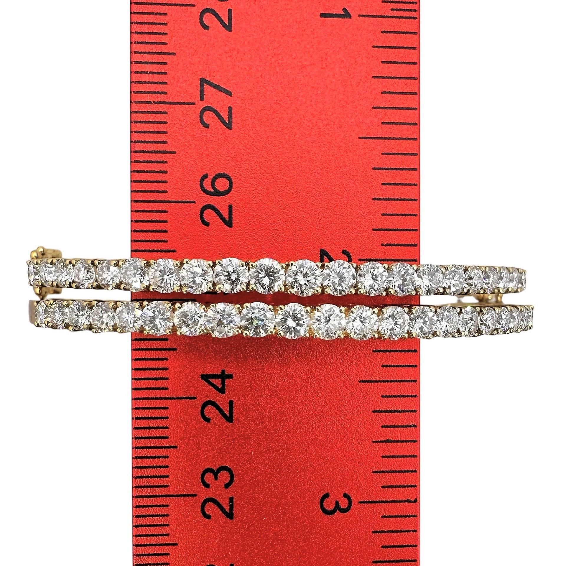 Pair of Delicate yet Dazzling 18k Gold and Diamond Hinged Bangle Bracelets For Sale at 1stDibs