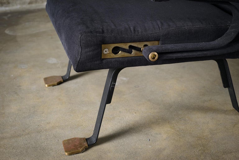 Pair of 'Digamma' Chairs by Santa and Cole For Sale at 1stDibs