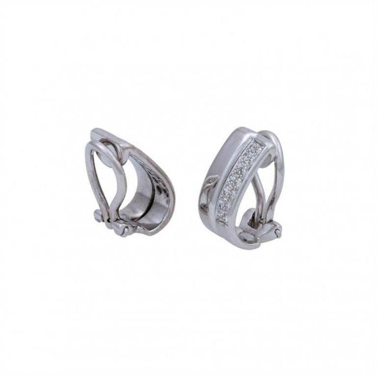 Pair of Ear Clips with 28 Diamonds For Sale at 1stDibs