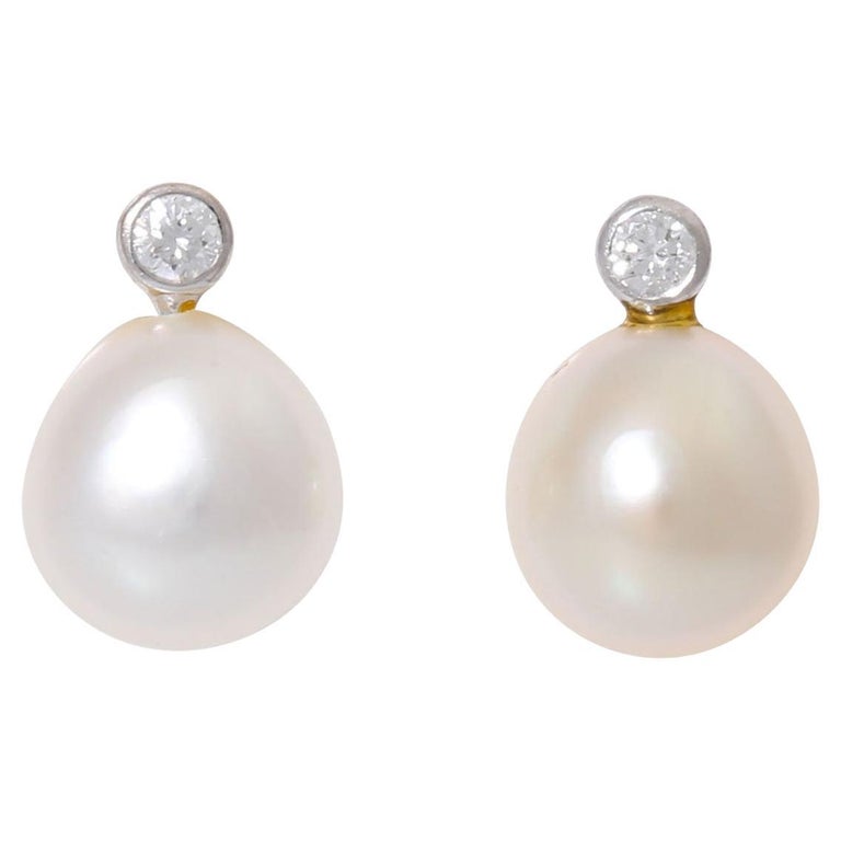 Pair of Ear Studs Freshwater Pearls For Sale at 1stDibs