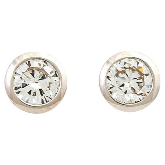 Pair of Ear Studs with 2 Brilliant-Cut Diamonds For Sale at 1stDibs