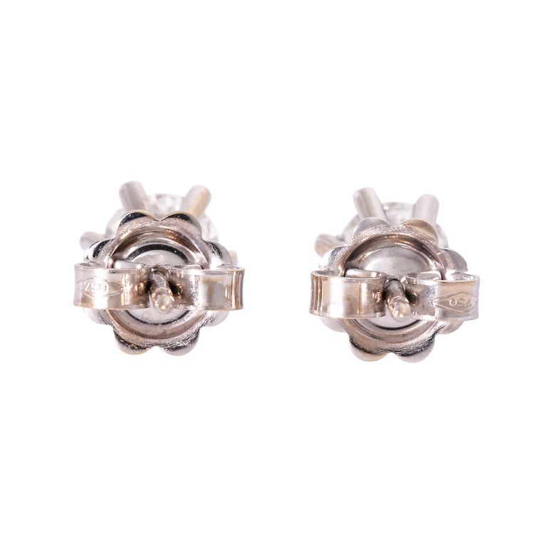 Pair of Ear Studs with 2 Diamonds For Sale at 1stDibs
