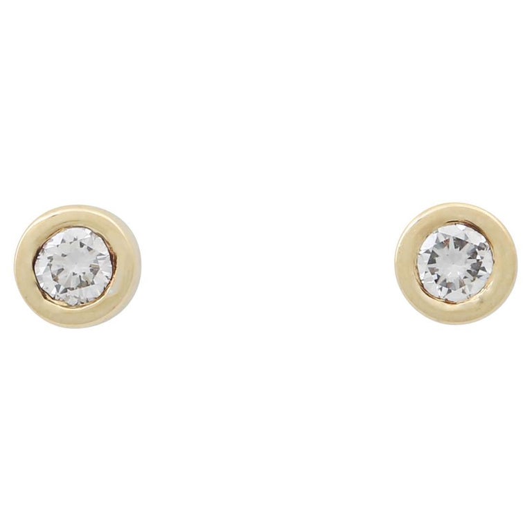Pair of ear studs with 2 diamonds, For Sale at 1stDibs