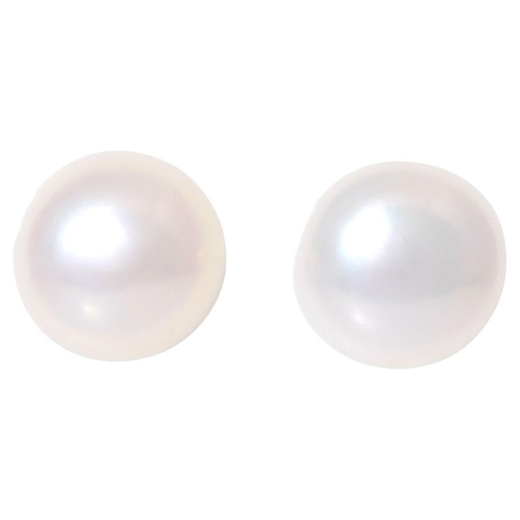 Pair of Ear Studs with Freshwater Pearls For Sale at 1stDibs