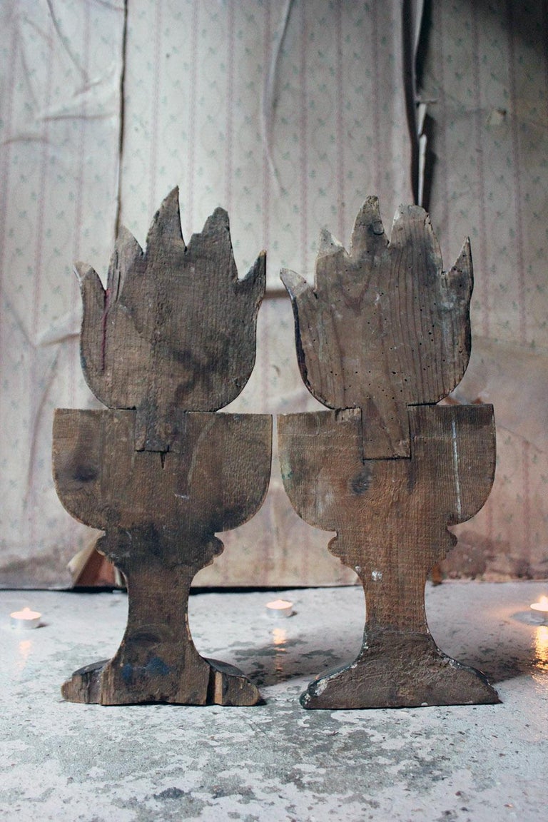Pair of Early 19th Century Polychrome Painted Eternal Flame Carvings ...