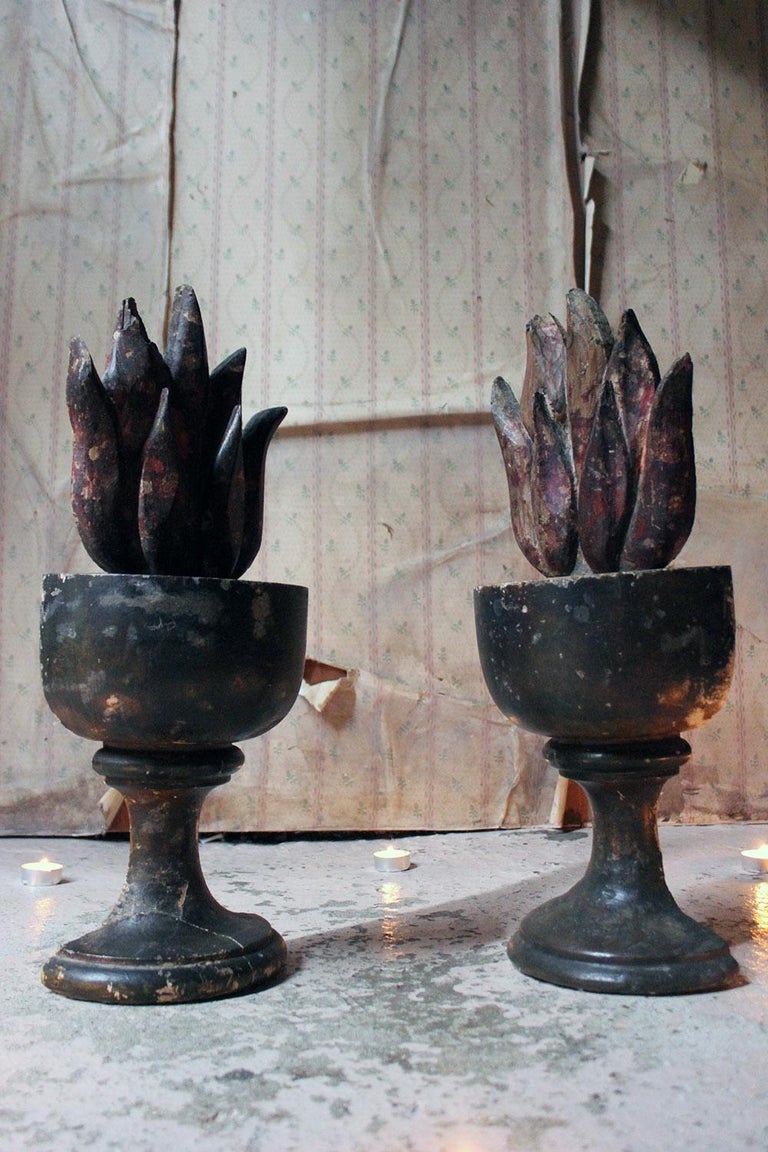 Pair of Early 19th Century Polychrome Painted Eternal Flame Carvings ...