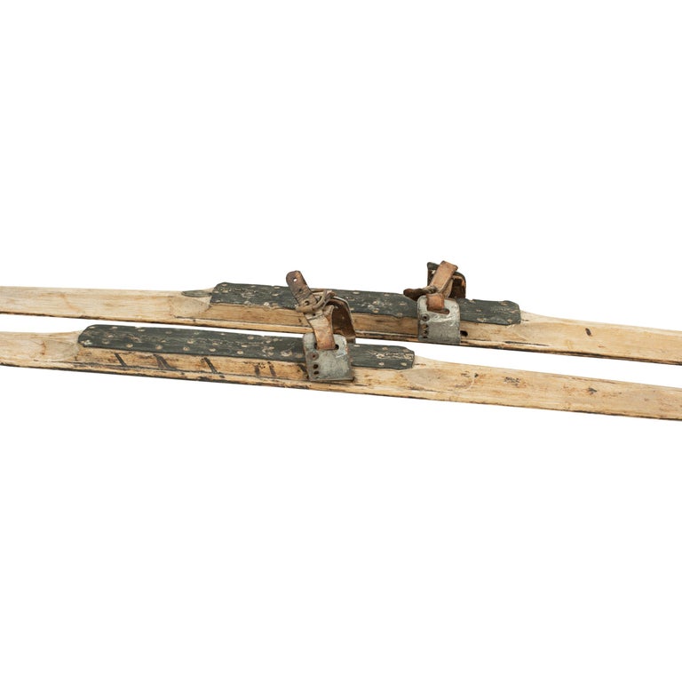 Pair of Early Nordic Cross Country Skis, Museum Piece For Sale at 1stDibs