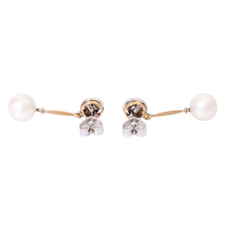 Pair of Earrings with 2 Diamonds For Sale at 1stDibs
