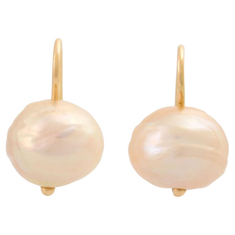 Pair of earrings with cultured pearls For Sale at 1stDibs