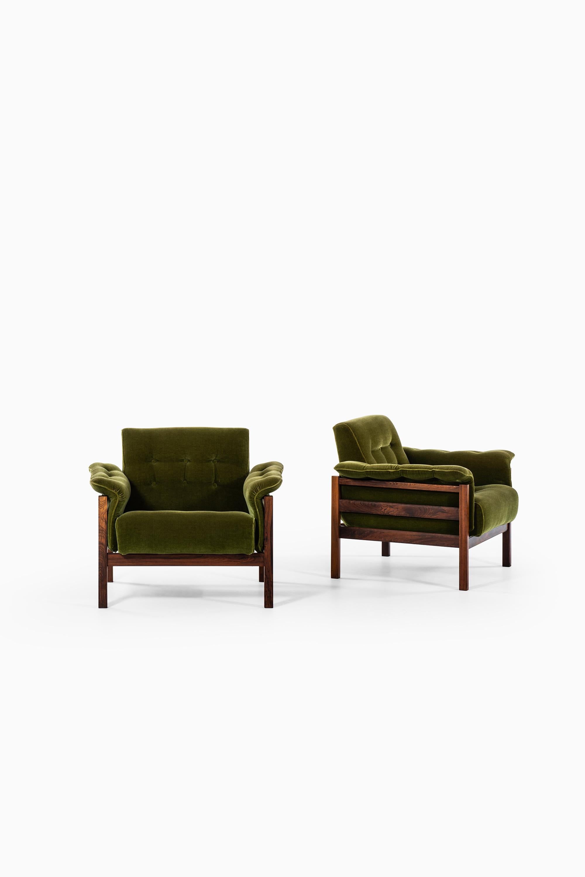Pair of Easy Chairs Attributed to Percival Lafer in Rosewood and Velvet ...
